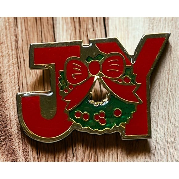 Jewelry | Vintage Christmas Pin Joy Wreath Brooch Red Enamel Gold Tone ...